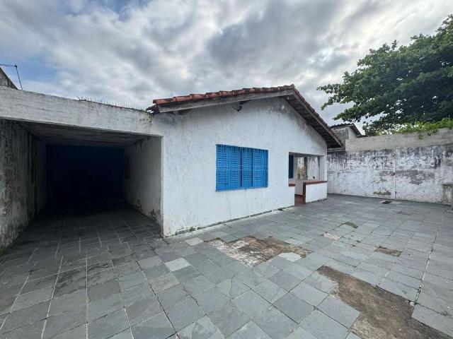 Casa / Sobrado para Venda em Itanhaém/SP Belas Artes 3 Quartos