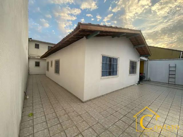 Casa / Sobrado para Venda em Itanhaém/SP Belas Artes 3 Quartos