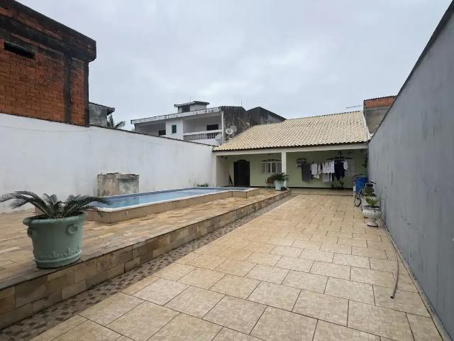 Casa / Sobrado para Venda em Itanhaém/SP Belas Artes 3 Quartos