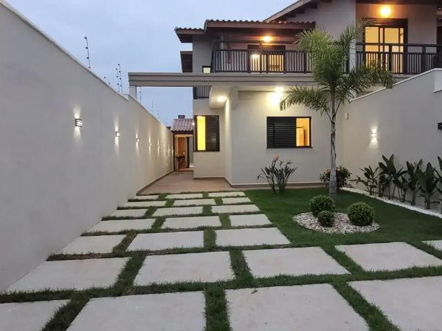 Casa / Sobrado para Venda em Itanhaém/SP Bopiranga 4 Quartos