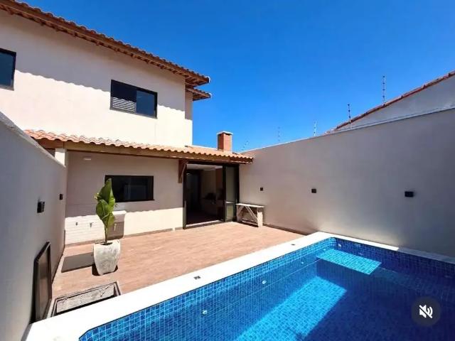 Casa / Sobrado para Venda em Itanhaém/SP Bopiranga 4 Quartos