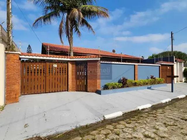 Casa / Sobrado para Venda em Itanhaém/SP Bopiranga 5 Quartos