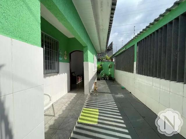 Casa / Sobrado para Venda em Itanhaém/SP Bopiranga 3 Quartos