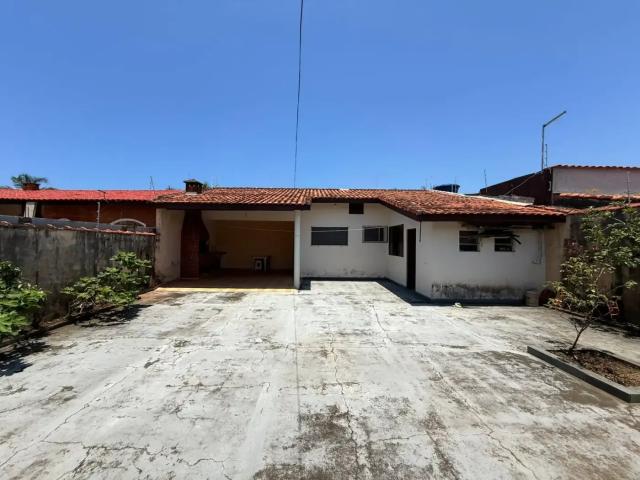 Casa / Sobrado para Venda em Itanhaém/SP Bopiranga 3 Quartos