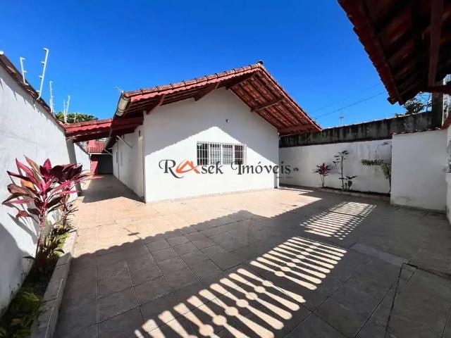 Casa / Sobrado para Venda em Itanhaém/SP Bopiranga 3 Quartos
