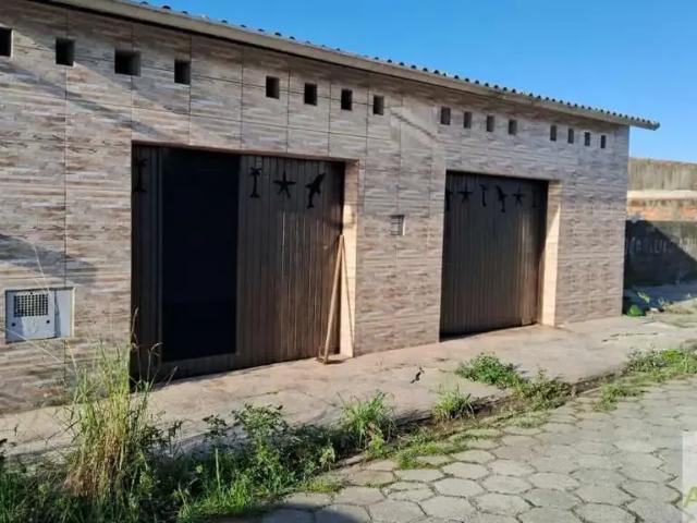 Casa / Sobrado para Venda em Itanhaém/SP Centro 4 Quartos