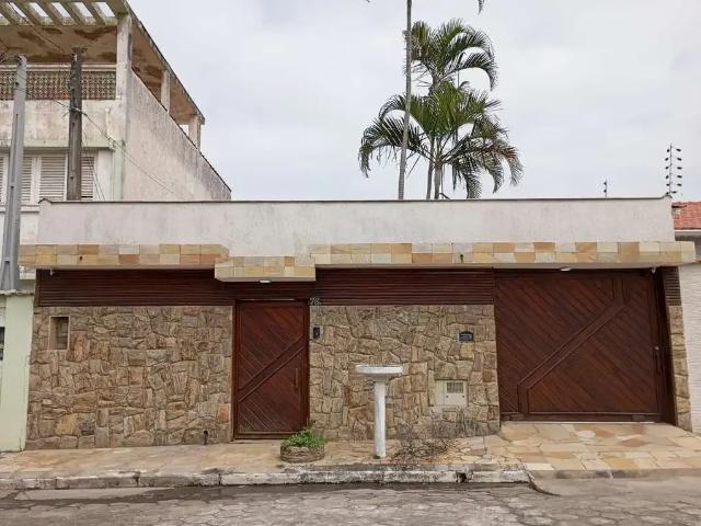 Casa / Sobrado para Venda em Itanhaém/SP Centro 4 Quartos