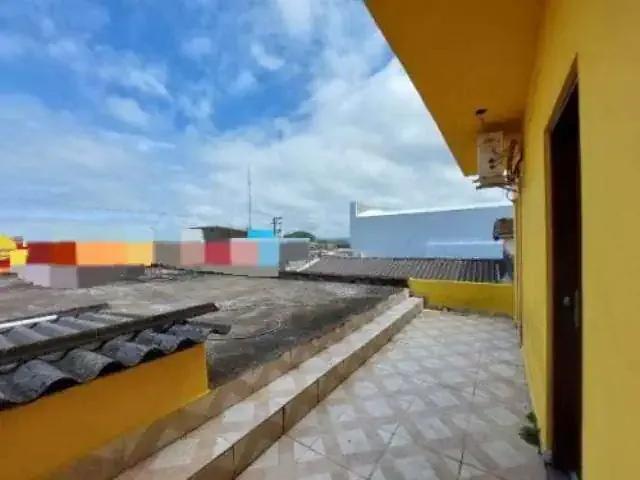 Casa / Sobrado para Venda em Itanhaém/SP Centro 4 Quartos