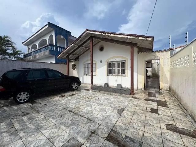 Casa / Sobrado para Venda em Itanhaém/SP Centro 2 Quartos