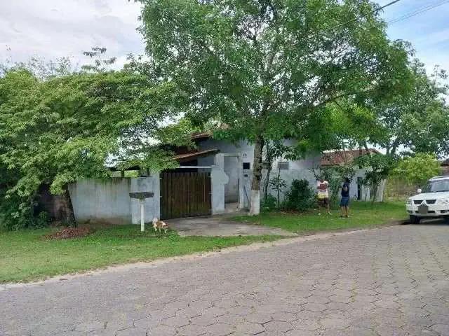 Casa / Sobrado para Venda em Itanhaém/SP Centro 2 Quartos