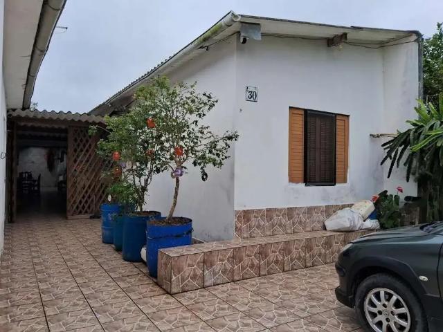 Casa / Sobrado para Venda em Itanhaém/SP Centro 2 Quartos