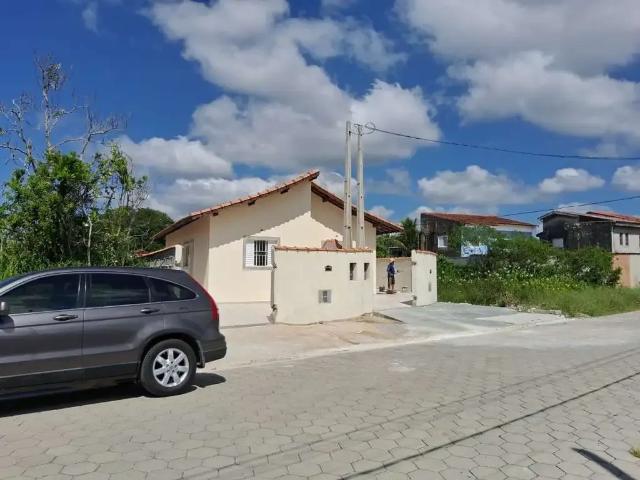 Casa / Sobrado para Venda em Itanhaém/SP Centro 2 Quartos
