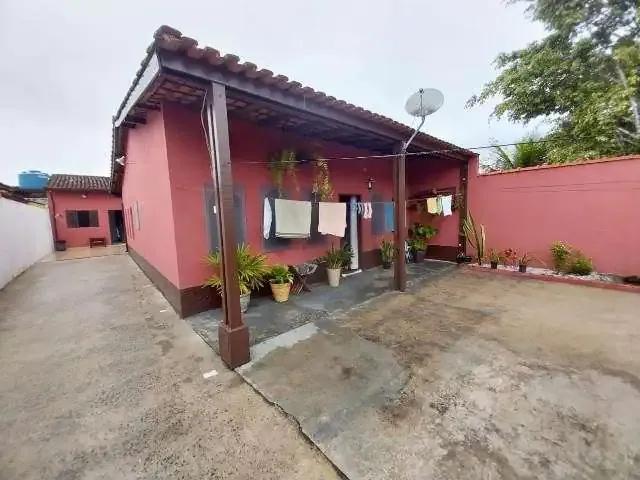 Casa / Sobrado para Venda em Itanhaém/SP Centro 3 Quartos