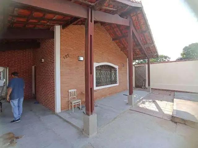 Casa / Sobrado para Venda em Itanhaém/SP Centro 3 Quartos