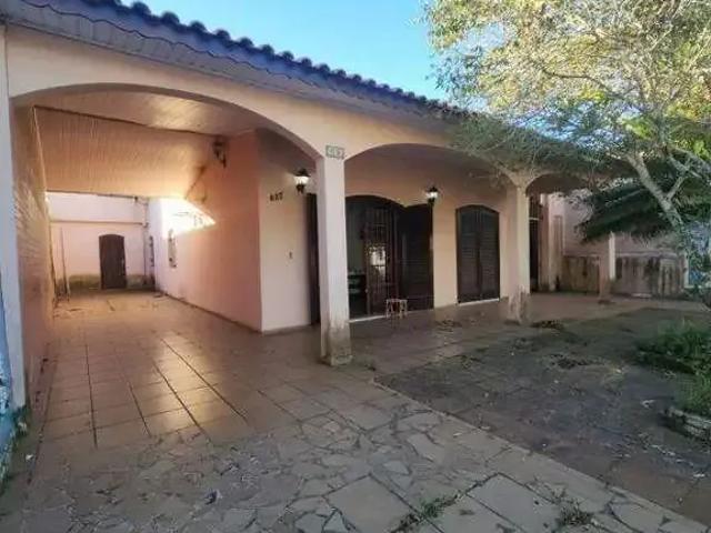 Casa / Sobrado para Venda em Itanhaém/SP Centro 3 Quartos
