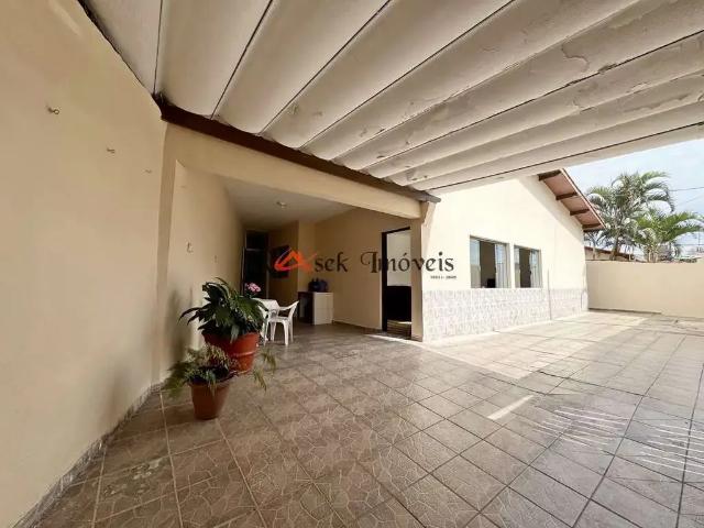 Casa / Sobrado para Venda em Itanhaém/SP Centro 3 Quartos