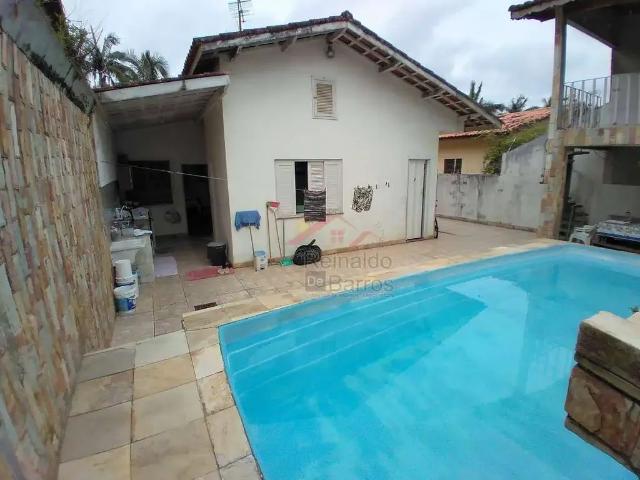 Casa / Sobrado para Venda em Itanhaém/SP Centro 3 Quartos