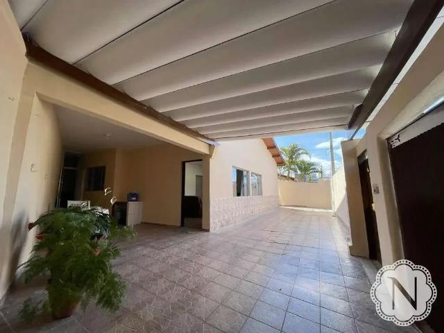 Casa / Sobrado para Venda em Itanhaém/SP Centro 3 Quartos