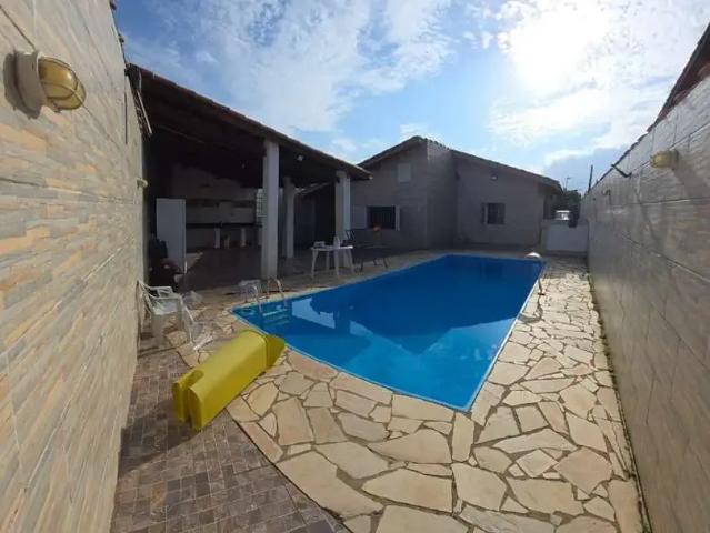 Casa / Sobrado para Venda em Itanhaém/SP Centro 3 Quartos