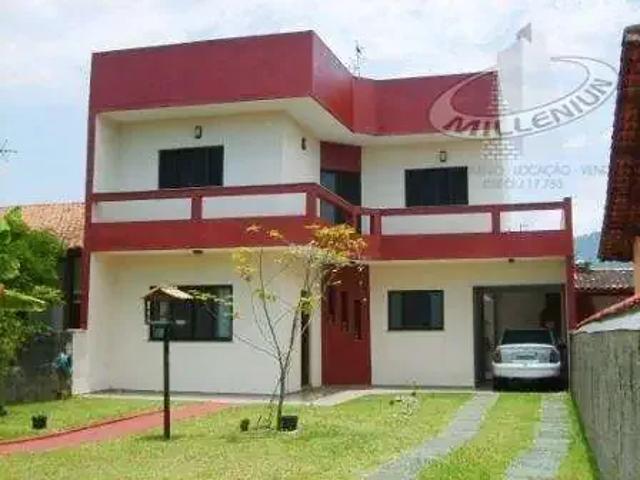 Casa / Sobrado para Venda em Itanhaém/SP Centro 3 Quartos