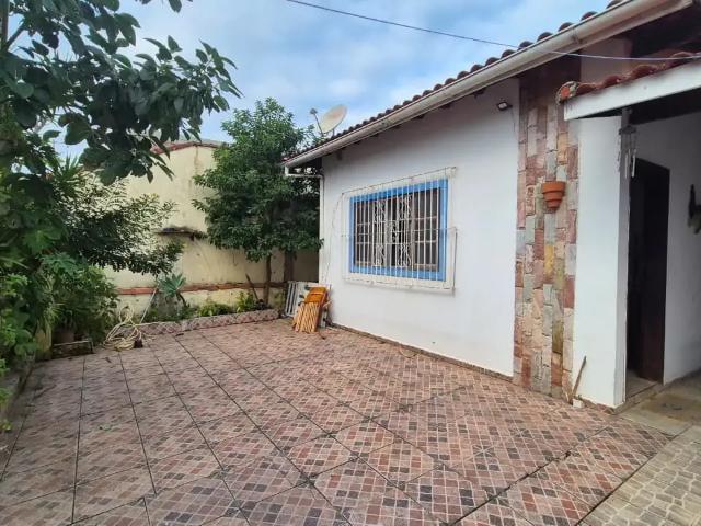 Casa / Sobrado para Venda em Itanhaém/SP Cibratel II 3 Quartos