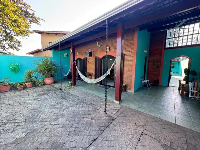 Casa / Sobrado para Venda em Itanhaém/SP Cibratel 3 Quartos