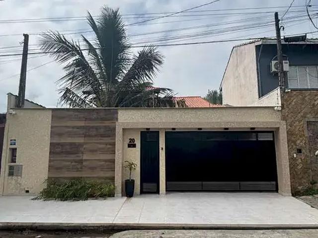 Casa / Sobrado para Venda em Itanhaém/SP Guarda Civil 3 Quartos
