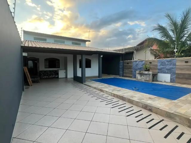 Casa / Sobrado para Venda em Itanhaém/SP Gaivota Praia 3 Quartos