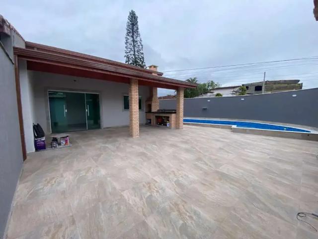Casa / Sobrado para Venda em Itanhaém/SP Gaivota Praia 3 Quartos