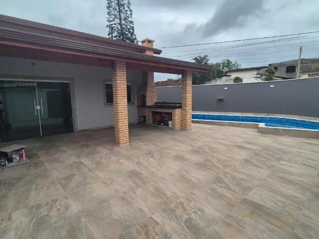 Casa / Sobrado para Venda em Itanhaém/SP Gaivota Praia 3 Quartos