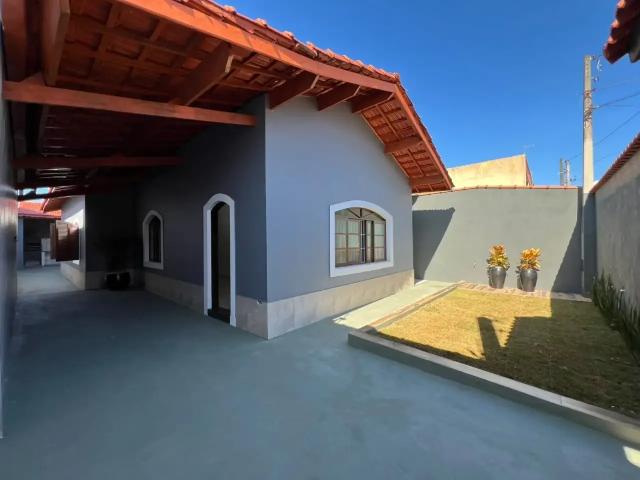 Casa / Sobrado para Venda em Itanhaém/SP Gaivota Praia 3 Quartos