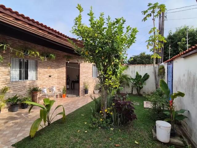 Casa / Sobrado para Venda em Itanhaém/SP Gaivota Praia 4 Quartos
