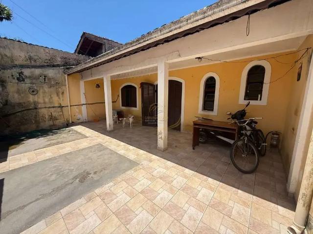 Casa / Sobrado para Venda em Itanhaém/SP Ivoty 4 Quartos