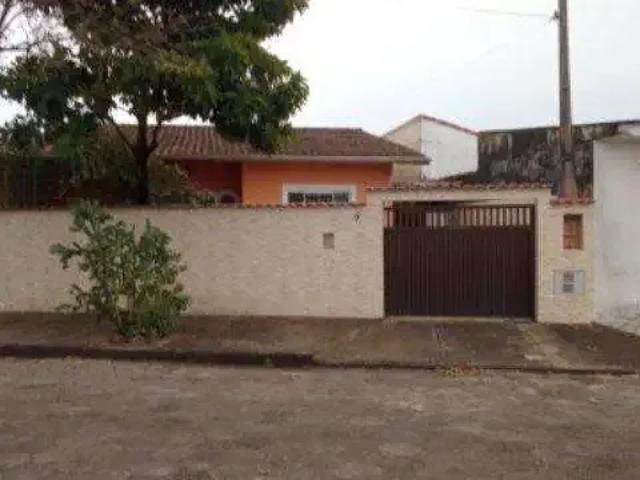 Casa / Sobrado para Venda em Itanhaém/SP Ivoty 3 Quartos