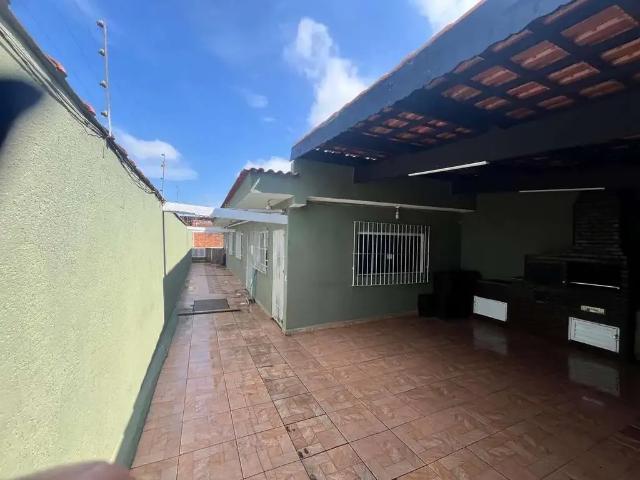 Casa / Sobrado para Venda em Itanhaém/SP Jardim Umuarama 3 Quartos