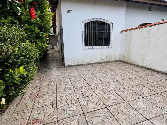 Casa / Sobrado para Venda em Itanhaém/SP Jardim Corumbá 2 Quartos