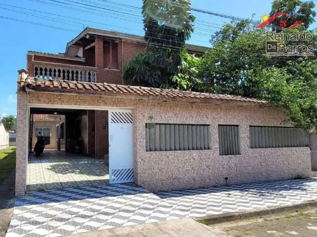 Casa / Sobrado para Venda em Itanhaém/SP Jardim Corumbá 5 Quartos