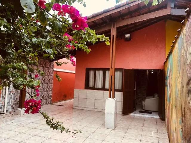 Casa / Sobrado para Venda em Itanhaém/SP Jardim das Palmeiras 3 Quartos