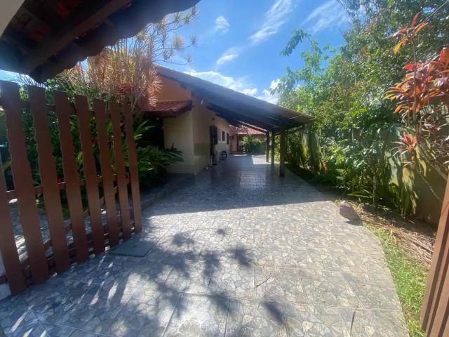 Casa / Sobrado para Venda em Itanhaém/SP Jardim das Palmeiras 3 Quartos