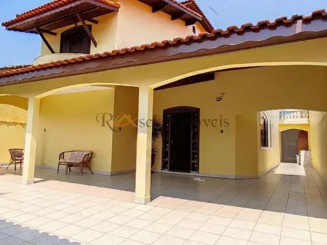 Casa / Sobrado para Venda em Itanhaém/SP Jardim Grandesp 4 Quartos