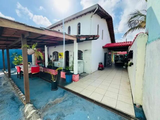 Casa / Sobrado para Venda em Itanhaém/SP Jardim Grandesp 4 Quartos