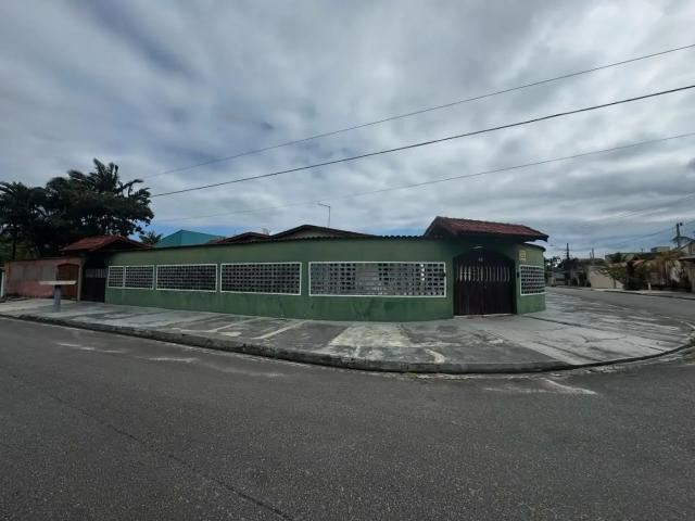 Casa / Sobrado para Venda em Itanhaém/SP Jardim Grandesp 3 Quartos