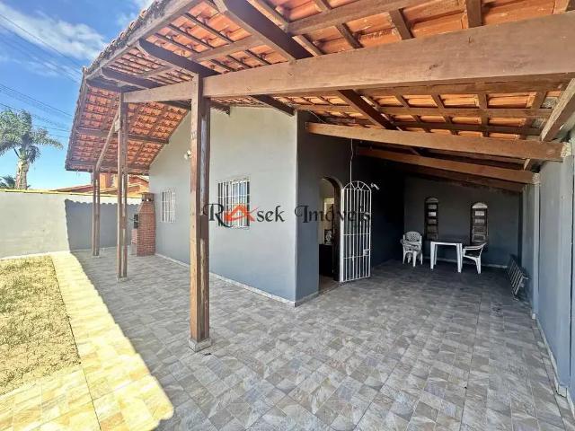 Casa / Sobrado para Venda em Itanhaém/SP Jardim Grandesp 3 Quartos