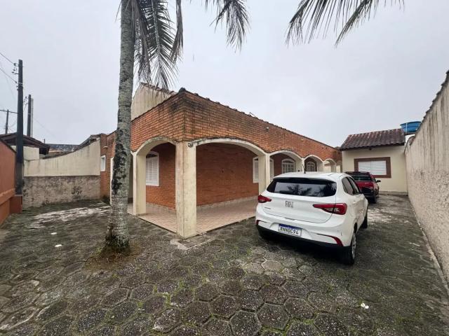 Casa / Sobrado para Venda em Itanhaém/SP Jardim Grandesp 3 Quartos