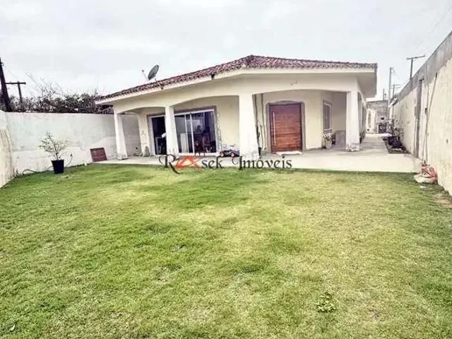 Casa / Sobrado para Venda em Itanhaém/SP Jardim Iberá 4 Quartos