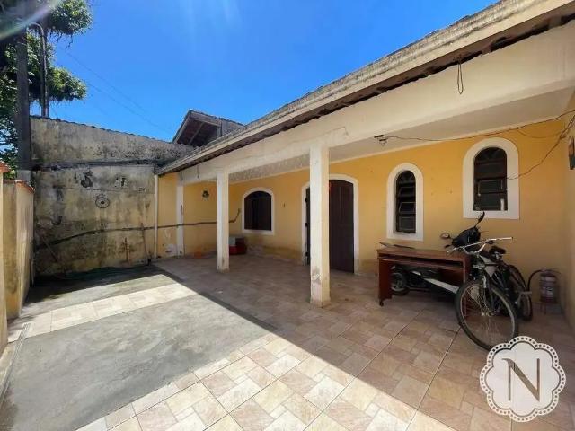 Casa / Sobrado para Venda em Itanhaém/SP Jardim Ivoty 4 Quartos