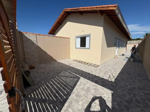 Casa / Sobrado para Venda em Itanhaém/SP Jardim Jamaica 2 Quartos