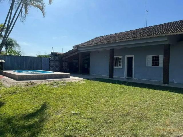 Casa / Sobrado para Venda em Itanhaém/SP Jardim Jamaica 3 Quartos