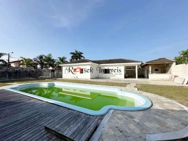 Casa / Sobrado para Venda em Itanhaém/SP Jardim Jamaica 3 Quartos