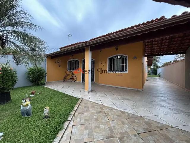 Casa / Sobrado para Venda em Itanhaém/SP Jardim Jamaica 3 Quartos